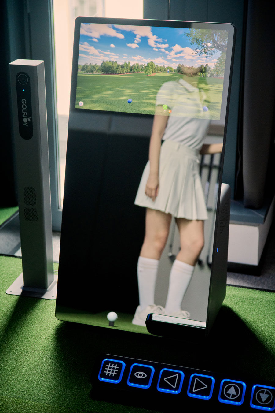 Golf Lab opens private 24/7 indoor golf locations in Sheung Wan & Central