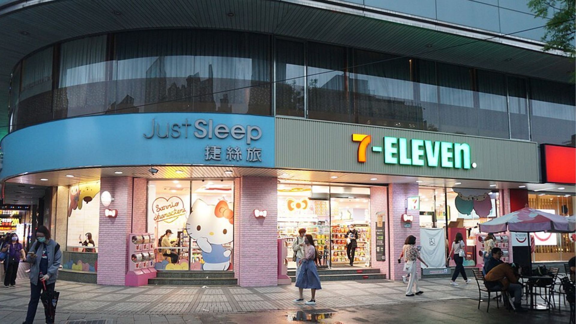 7-Eleven locations: The most beautiful stores in the world | LSA HK