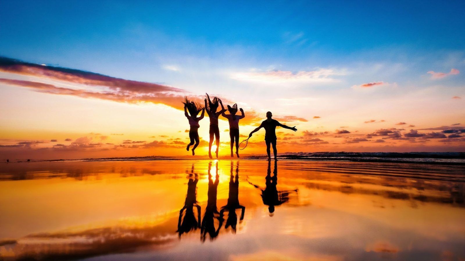 Check out the Sky Mirror in Kuala Selangor | LSA HK