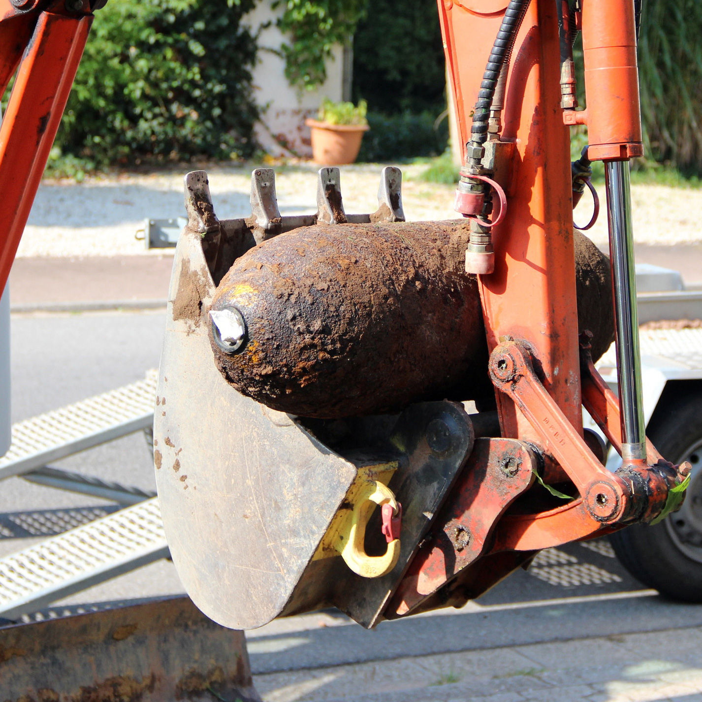 WWII-Era Bomb Found Near Two Taikoo Place, Quarry Bay