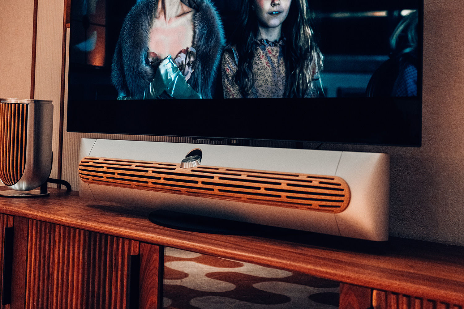 Experience Sculptural Sound With the B&O Beosound Premiere Soundbar