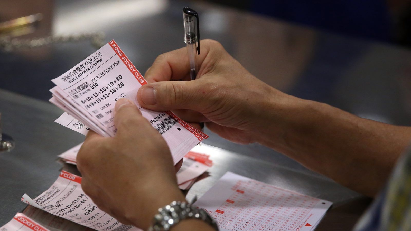 CNY Mark Six offers record HKD 200 million jackpot in Hong Kong