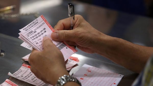 CNY Mark Six offers record HKD 200 million jackpot in Hong Kong