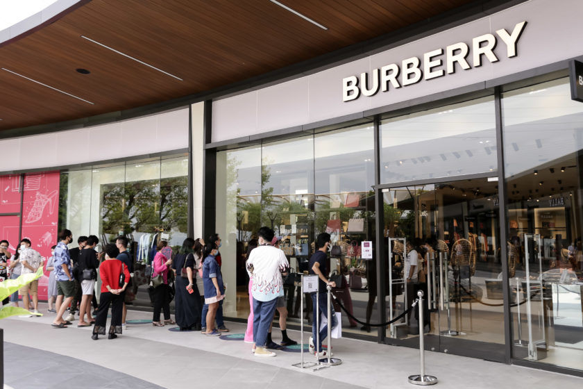 Siam Premium Outlets Bangkok is the hottest shopping destination in town