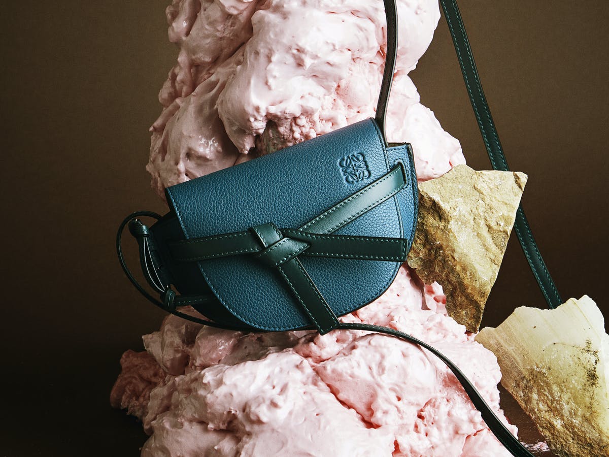 7 small leather accessories that make for cute gifts