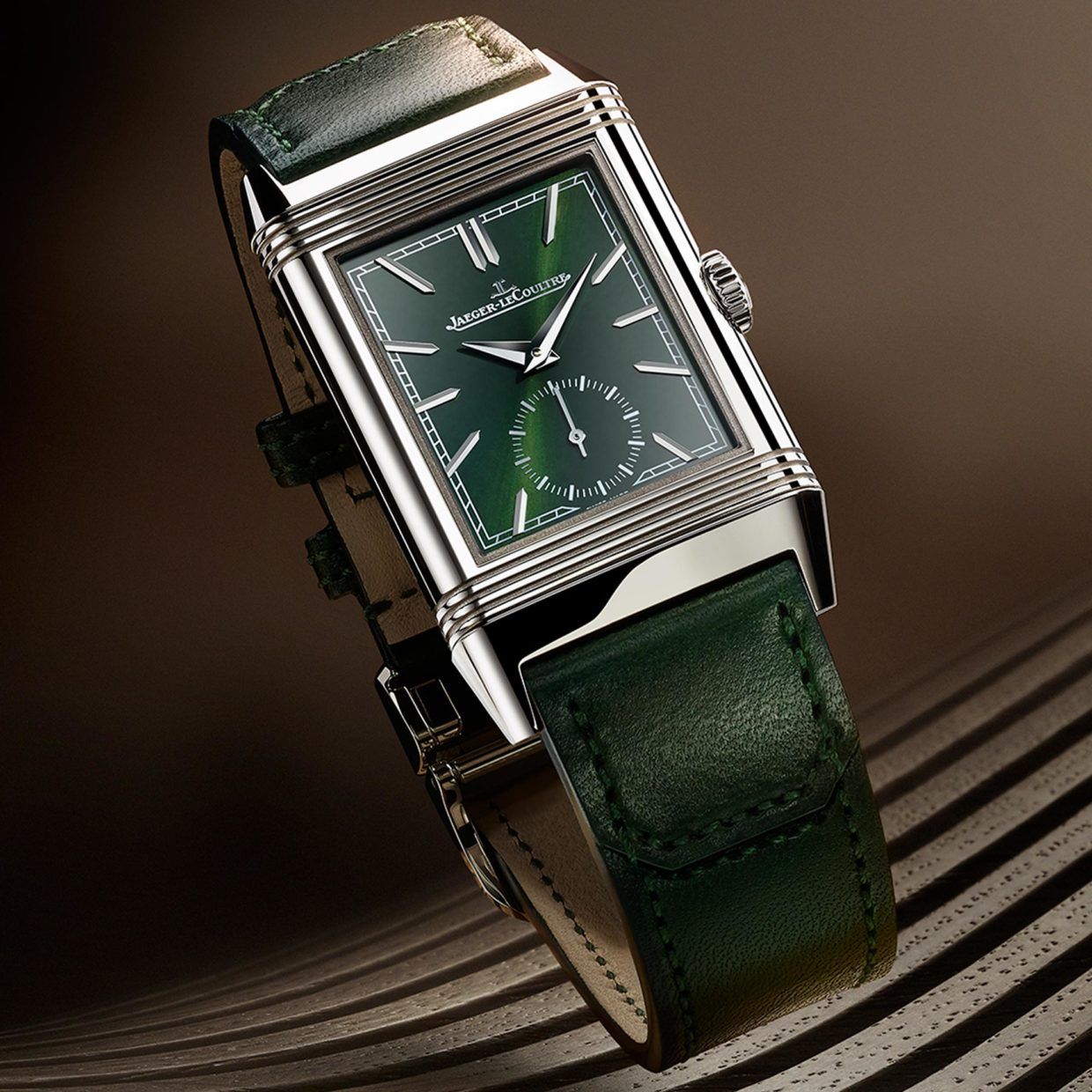 6 stunning green-dial watches for green lovers in 2021