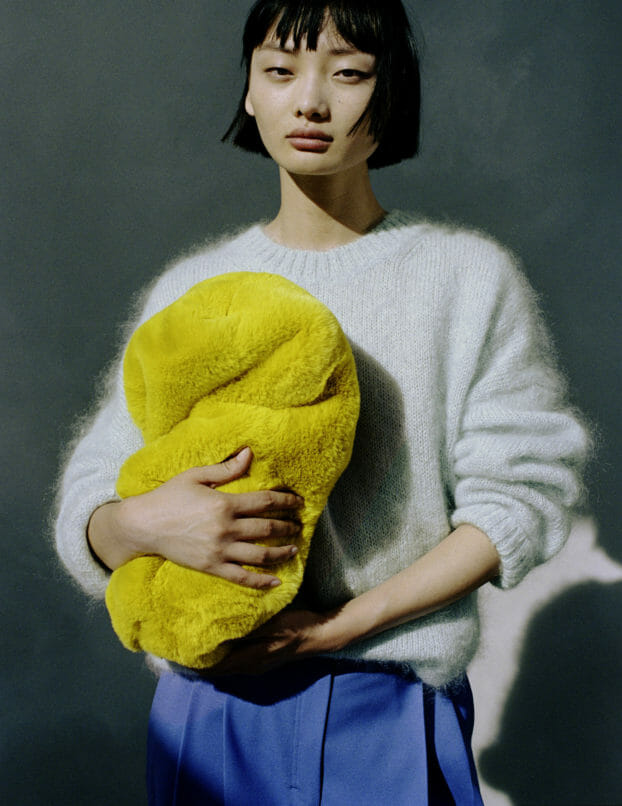 COS Autumn/Winter 2021 introduces a new angle of contemporary fashion