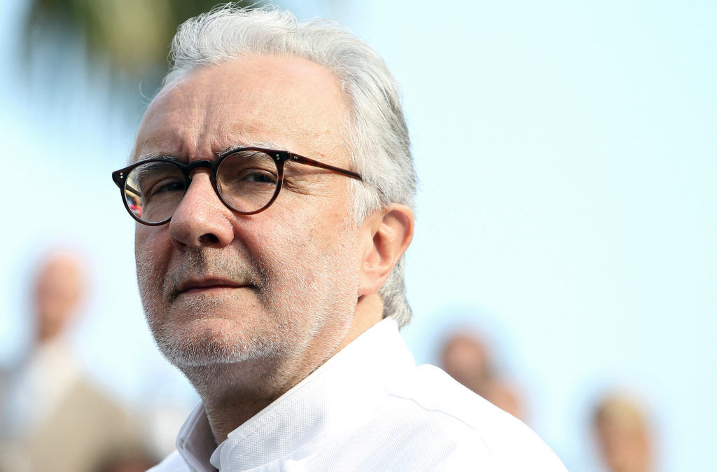 Renowned Chef Alain Ducasse launches a vegan burger kiosk in Paris