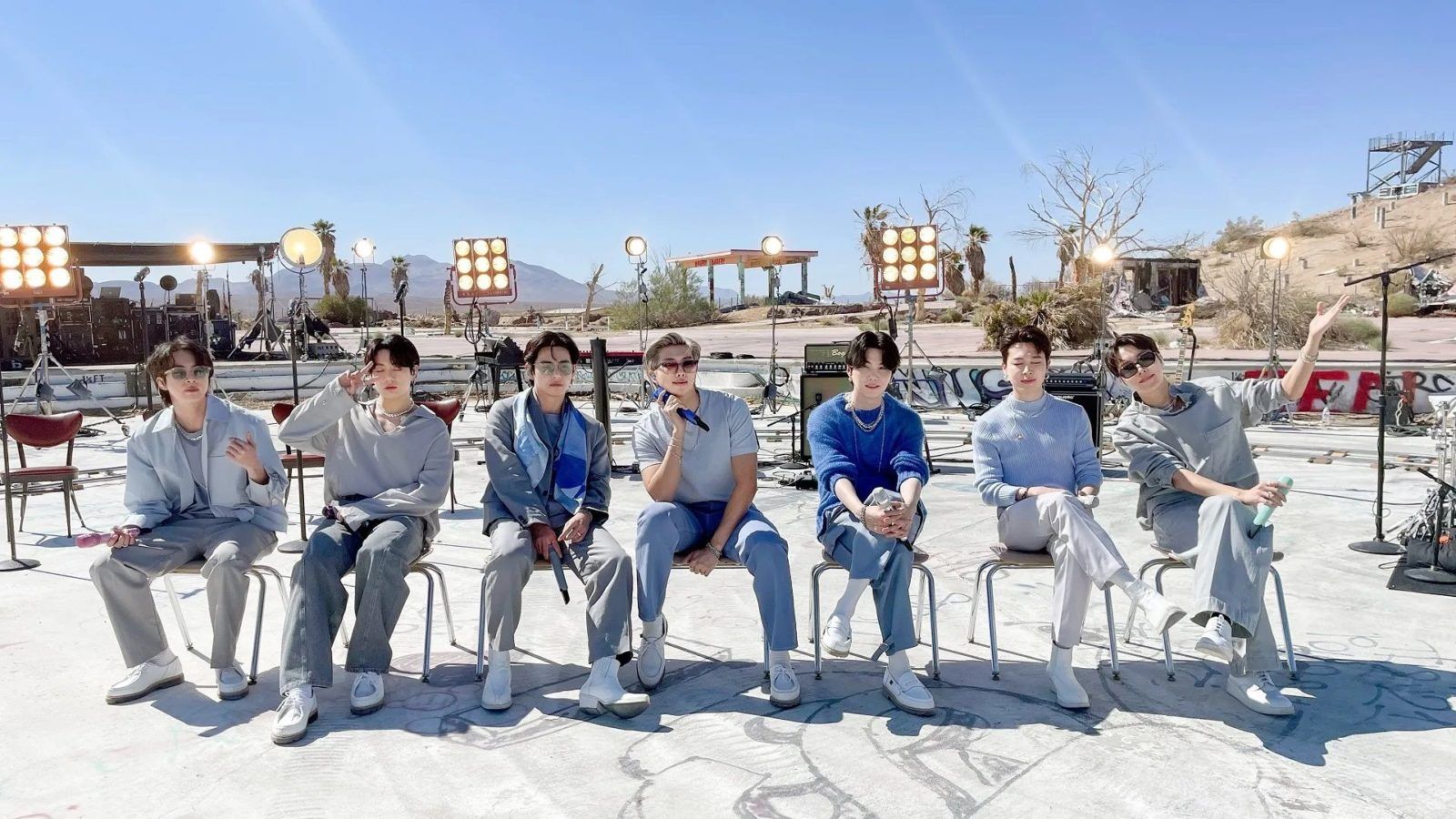 Proof by BTS reaches No. 1 on Billboard 100, the 6th BTS album to do so
