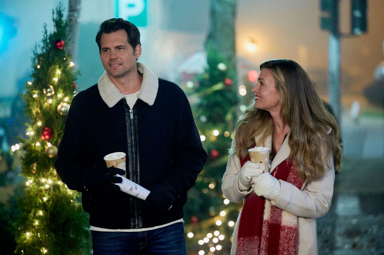 What would Hallmark Christmas movies be like if they played in Bangkok?