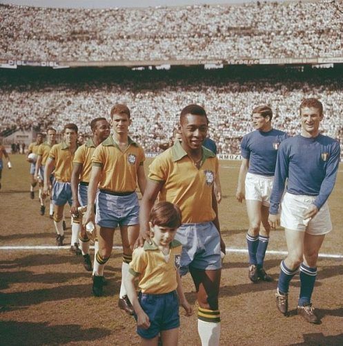 Pelé: Career and achievements by the legendary Brazilian football player