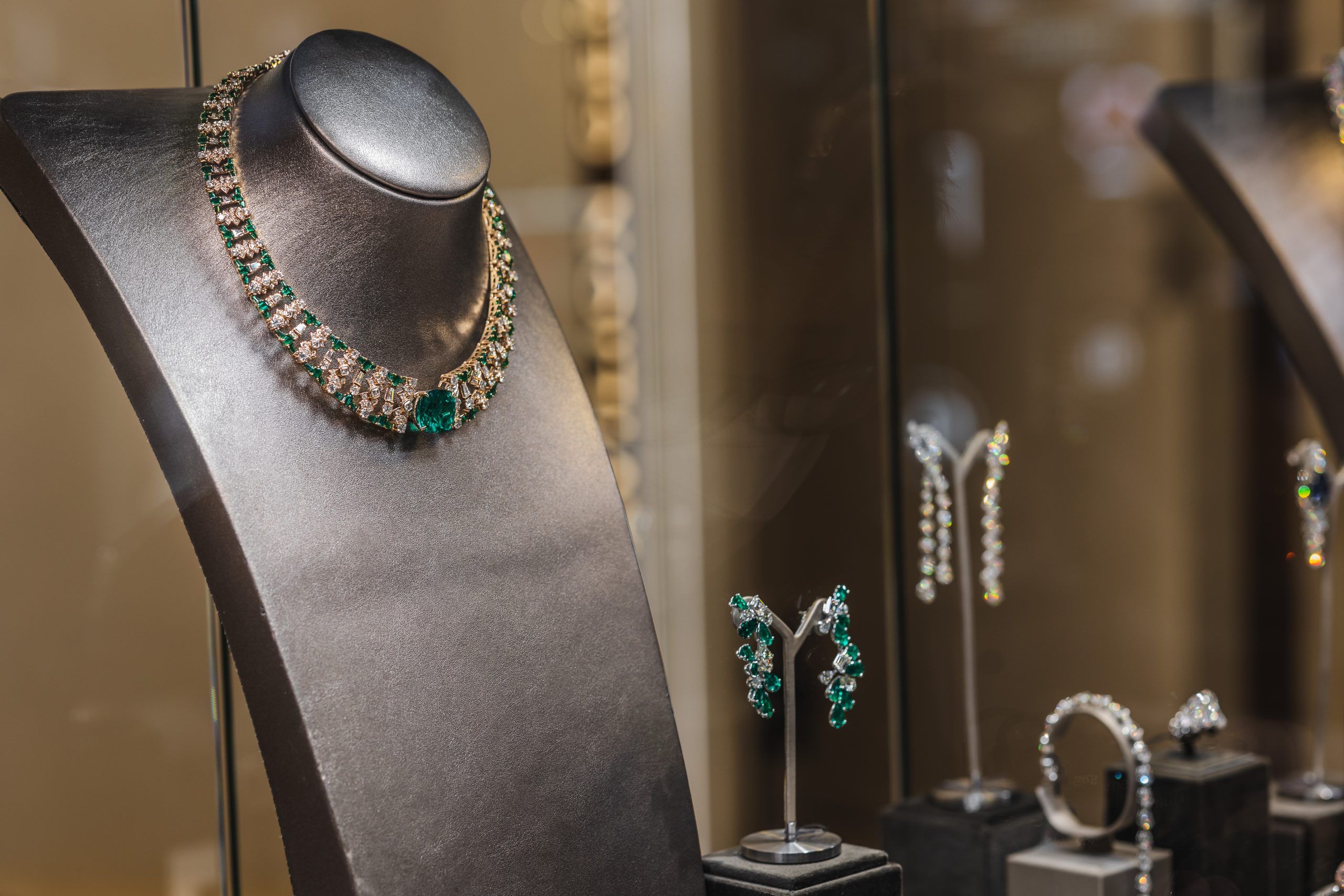 Gems Pavilion proves that fine jewellery is the universal language of ...