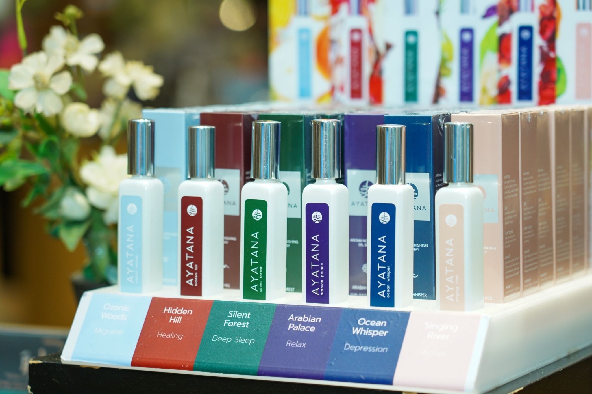 ICONCRAFT invites shopper to "In Love & In Luck With Craft"