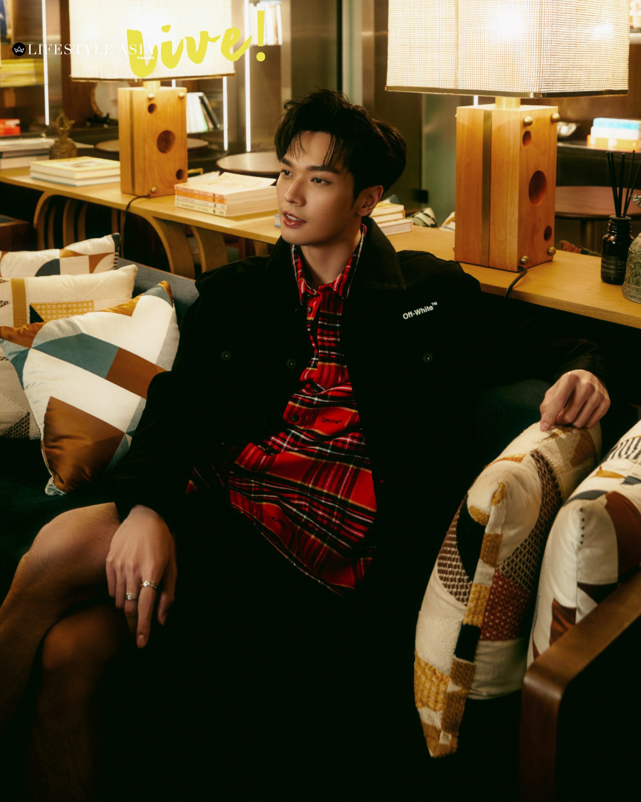 Reviewing OABNITHI's first single "Moon to Mars"