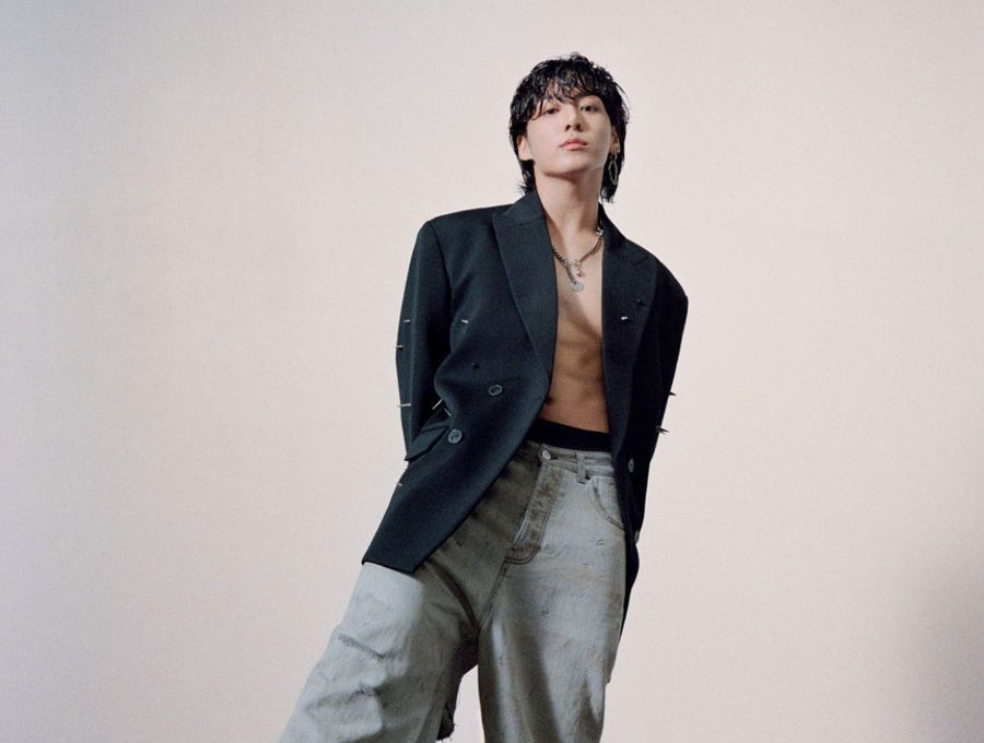 Jungkook's no-equipment workout routine for a flawless physique