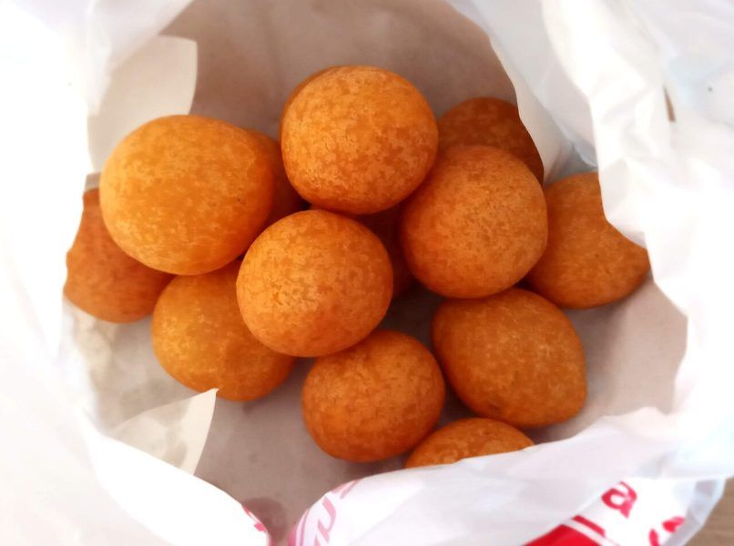 9 most famous Thai street food snacks to try on your next Bangkok trip