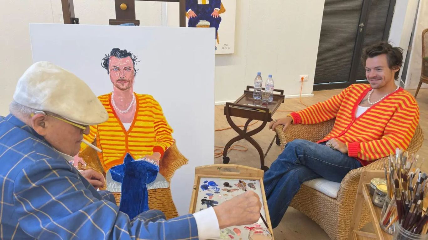 David Hockney paints Harry Styles for an upcoming portrait exhibition