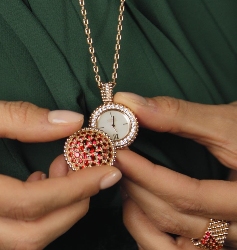 Van Cleef & Arpels introduces new timepieces to its Perlée collection