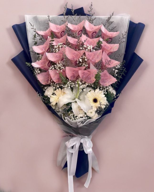 Non-floral bouquets you can find in Bangkok this Valentine's Day