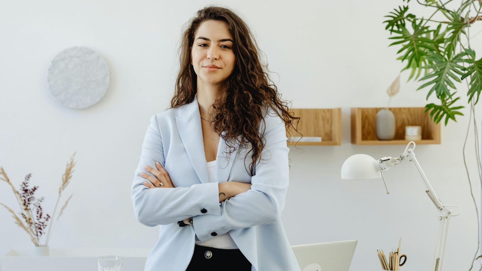 Boss lady outfit inspirations for this Women's Day