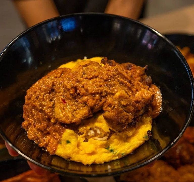 What to eat at the Anchorvale Village Hawker Centre