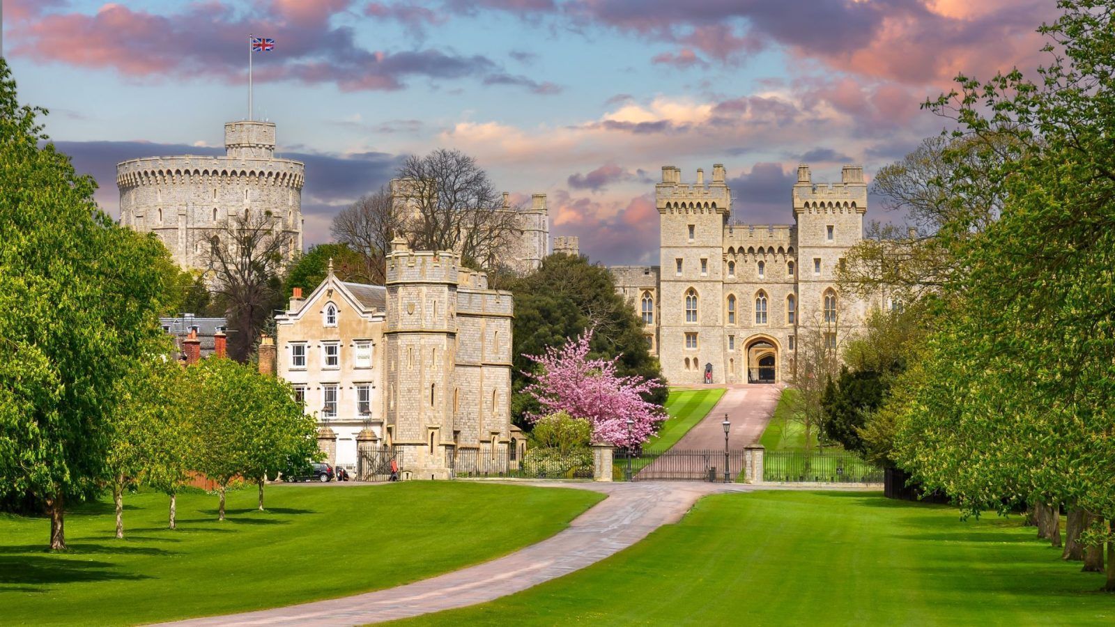 LFG to the filming locations of Deadpool & Wolverine