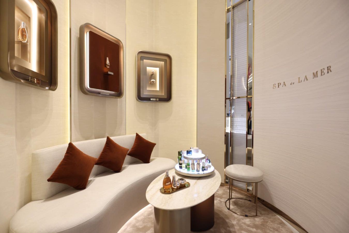Weekly Obsessions: Spa de La Mer, Dior Snow, and more