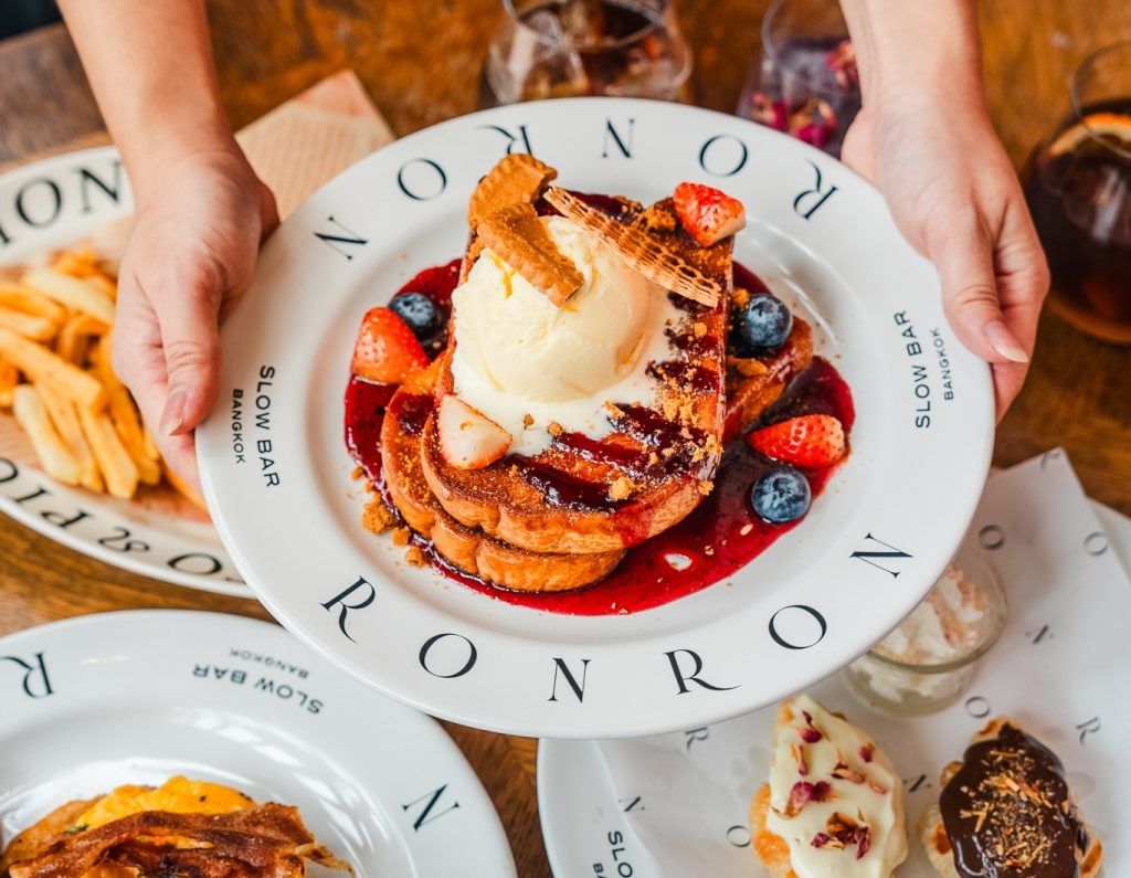 What is Moo Deng? Where to find it, and how to cook it