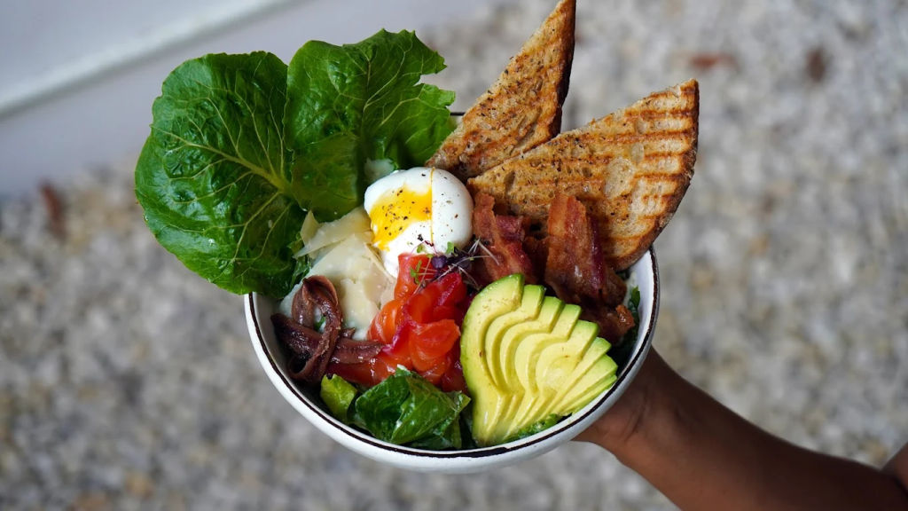 What is Moo Deng? Where to find it, and how to cook it