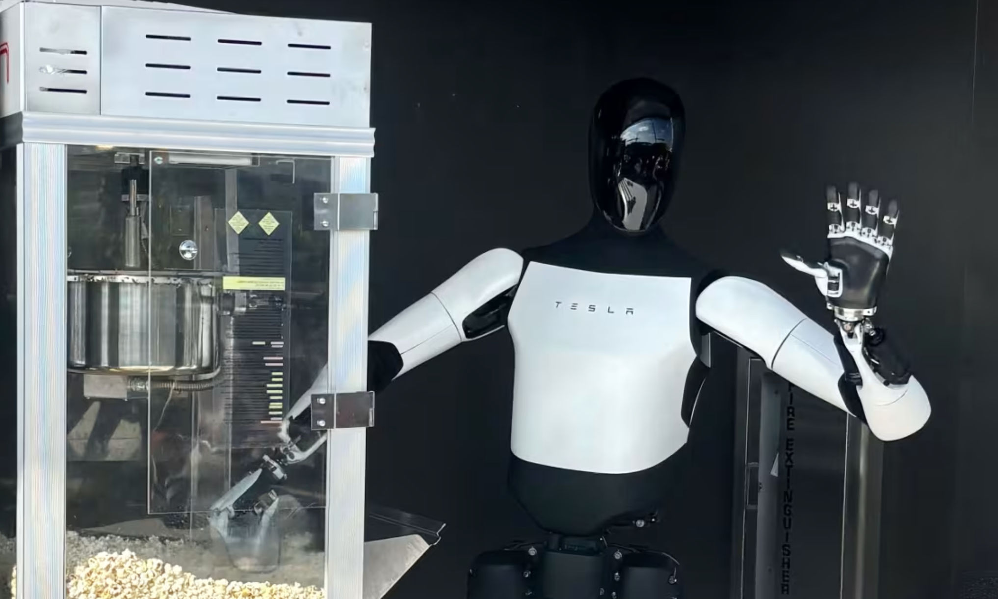 Tesla's retro-futuristic Hollywood diner officially opens