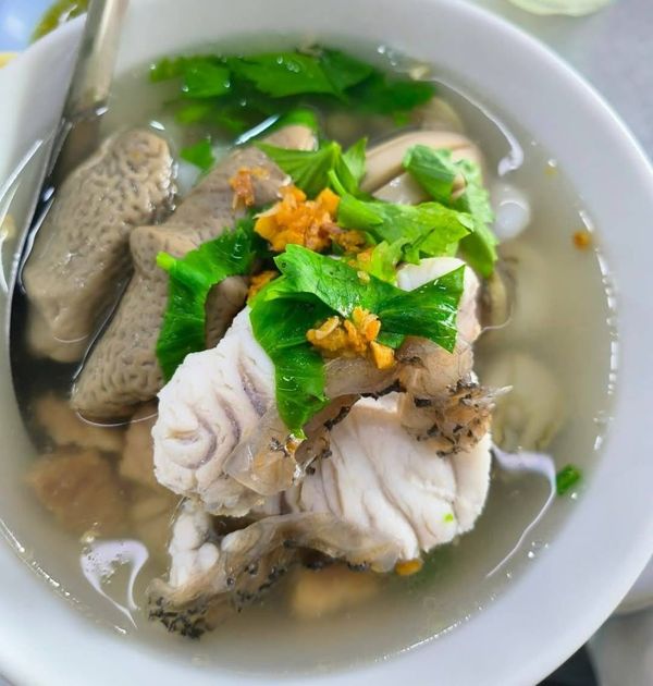 What is Moo Deng? Where to find it, and how to cook it