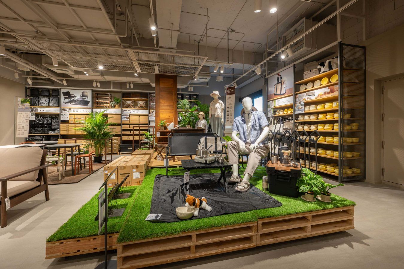 MUJI opens its largest flagship store in at CentralWorld