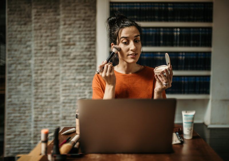 How to build a strong and successful social media personality