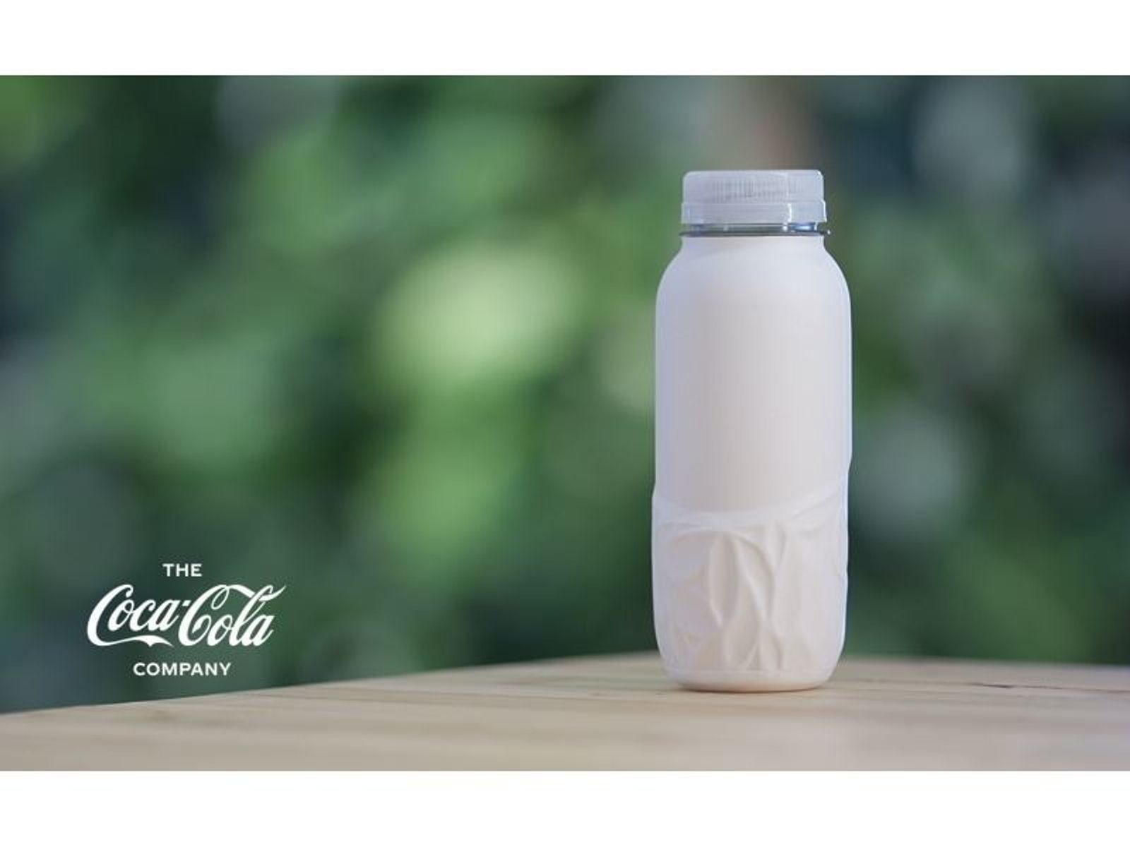 Coca-Cola unveils a prototype for a future paper bottle