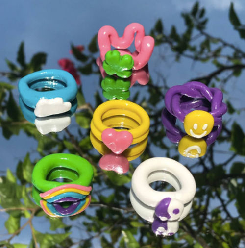 Summer trend: Clay rings are making a comeback and we're into it