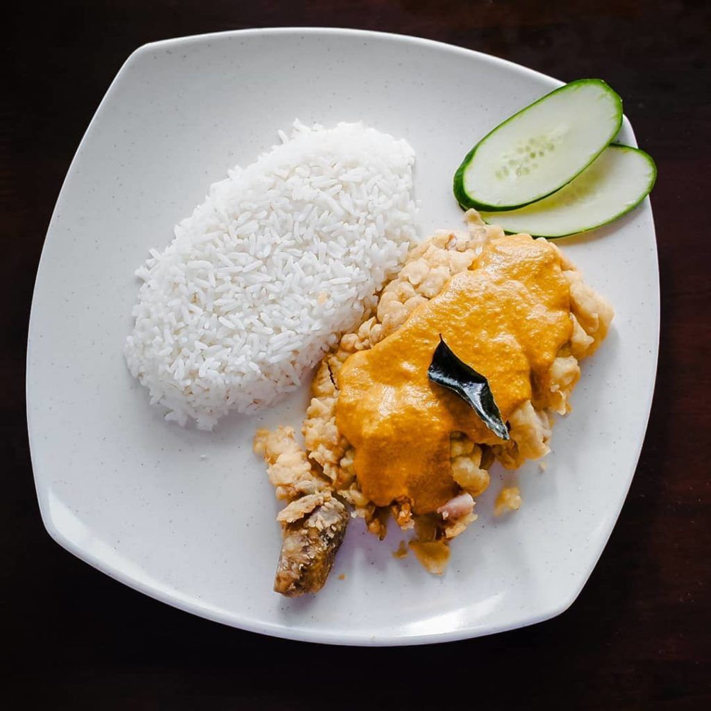 5 restaurants to order buttermilk chicken for delivery in KL