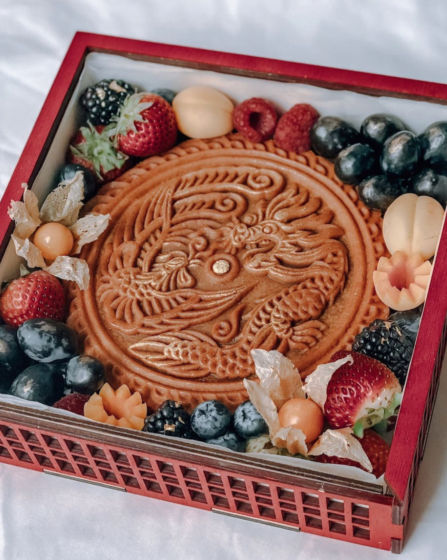 These artisanal mooncakes are perfect as Mid Autumn Festival gifts