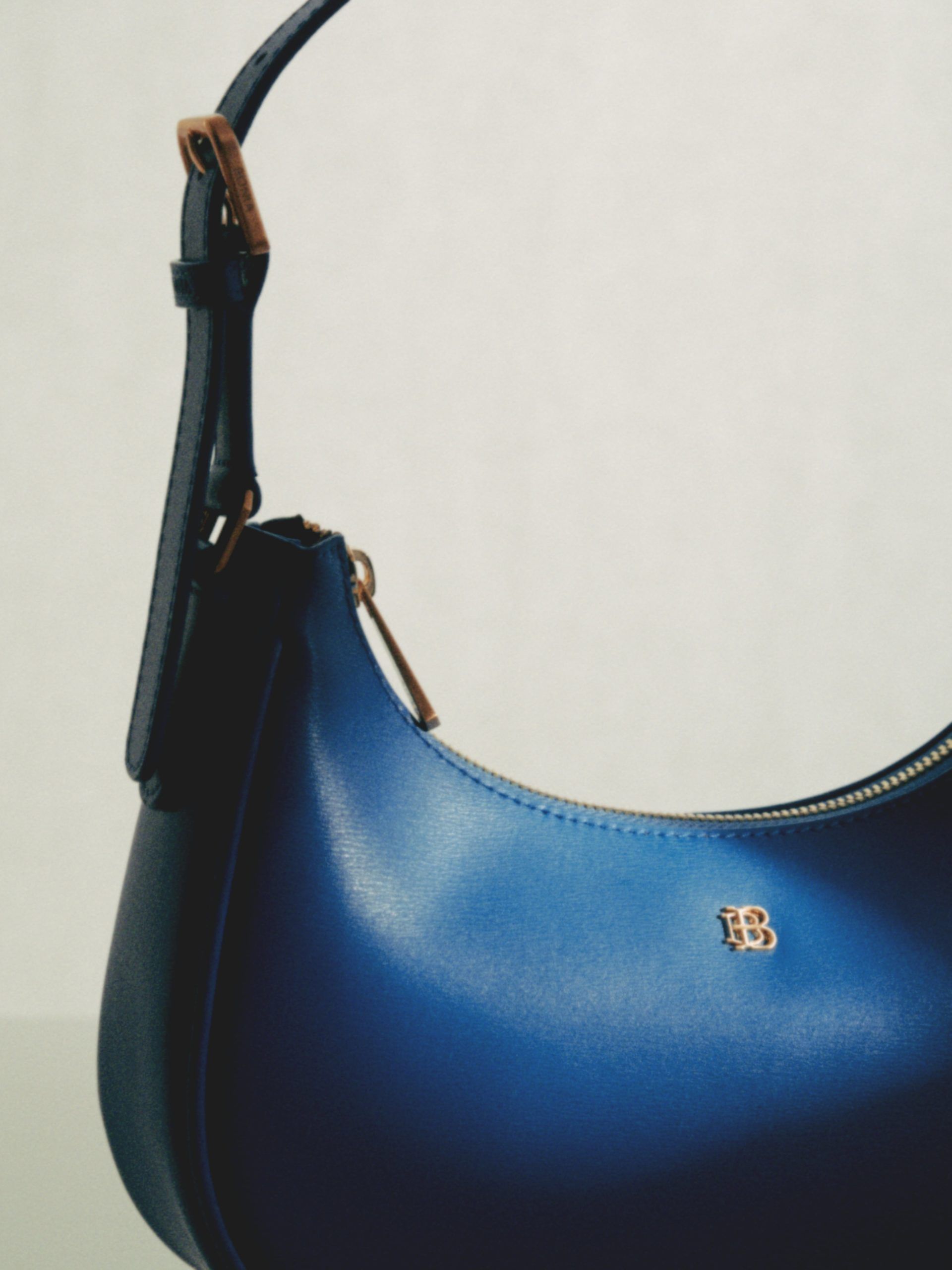 BONIA departs for Wanderland with Autumn/Winter 2021 collection