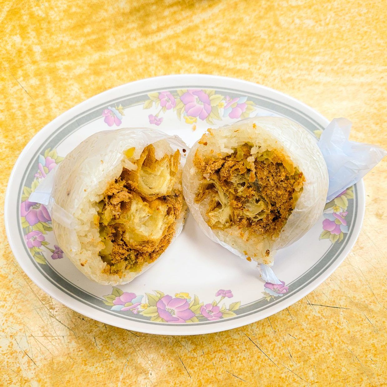 Elevate your Hong Kong tour with 5 Michelin-awarded street food eateries