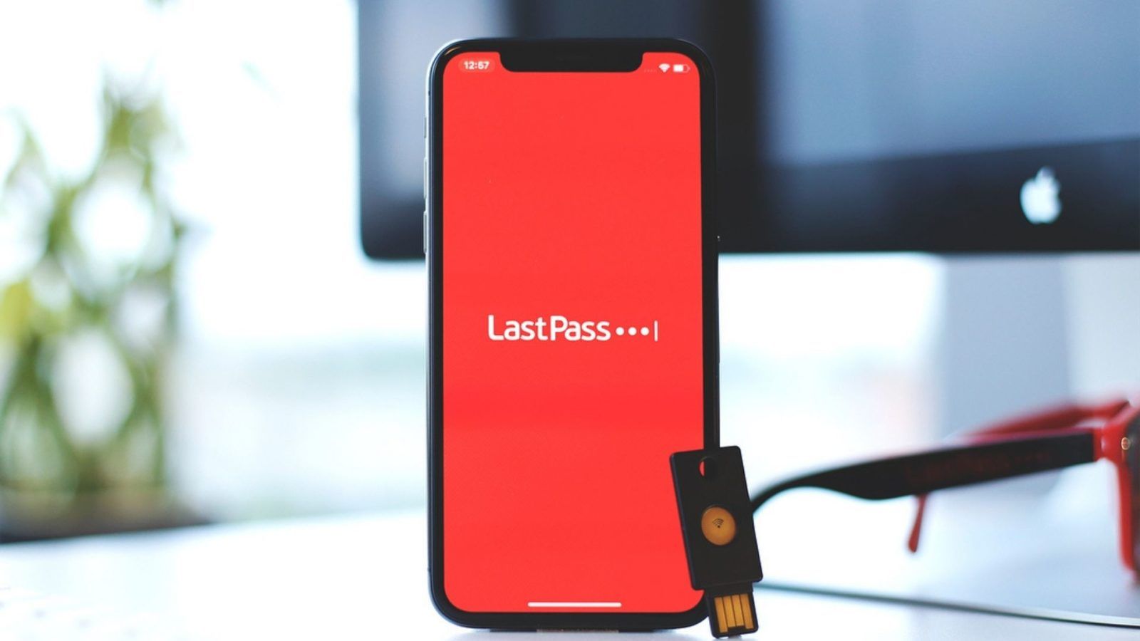 Keep your online accounts safe with these password managers