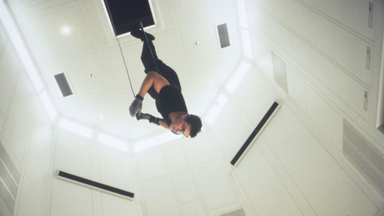 14 Tom Cruise Mission Impossible stunts you must rewatch | LSA Malaysia