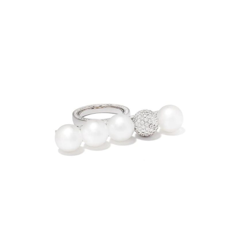 The most dazzling jewellery to buy according to your birthstone