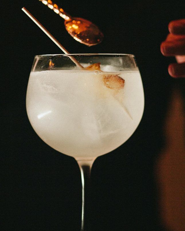 Impress your loved ones with these easy yet delicious wine cocktail recipes