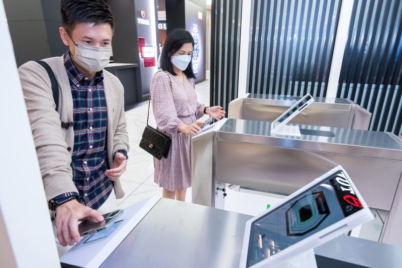 Bell & Ross takes flight into the future at the Air.PodX ‘space pod ...