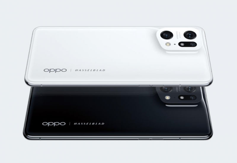 The OPPO Find X5 Pro elevates performance with style, in bold curves
