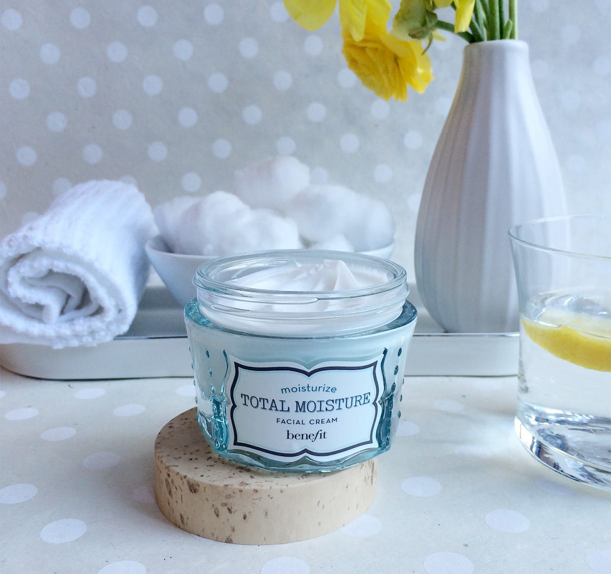 A complete guide on moisturizers and finding the best one for your skin