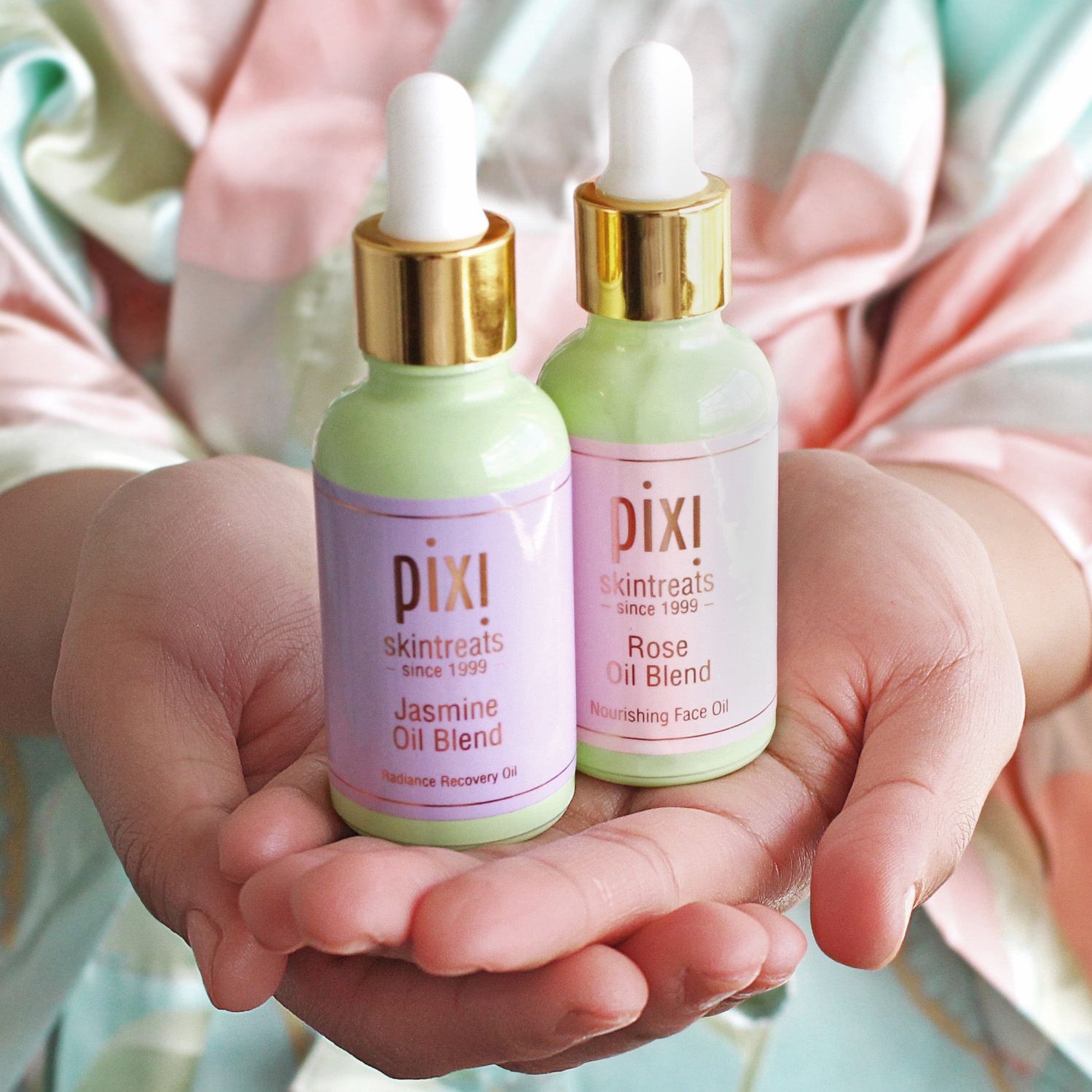 Moisturisers vs face oils: Which is more suitable for your skin?