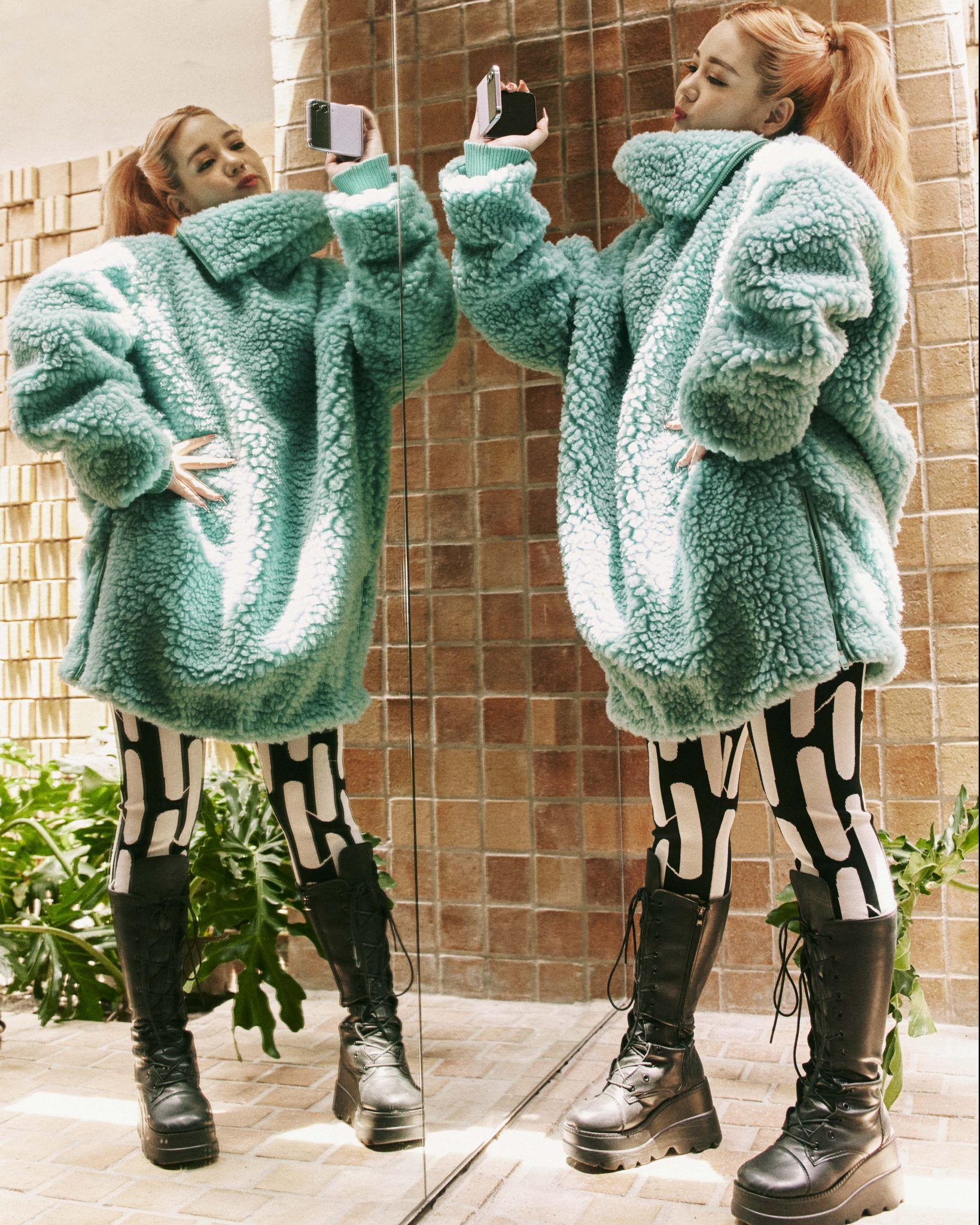 DOLLA’s Tabby flexes her creative skills with Samsung Galaxy Z Flip4