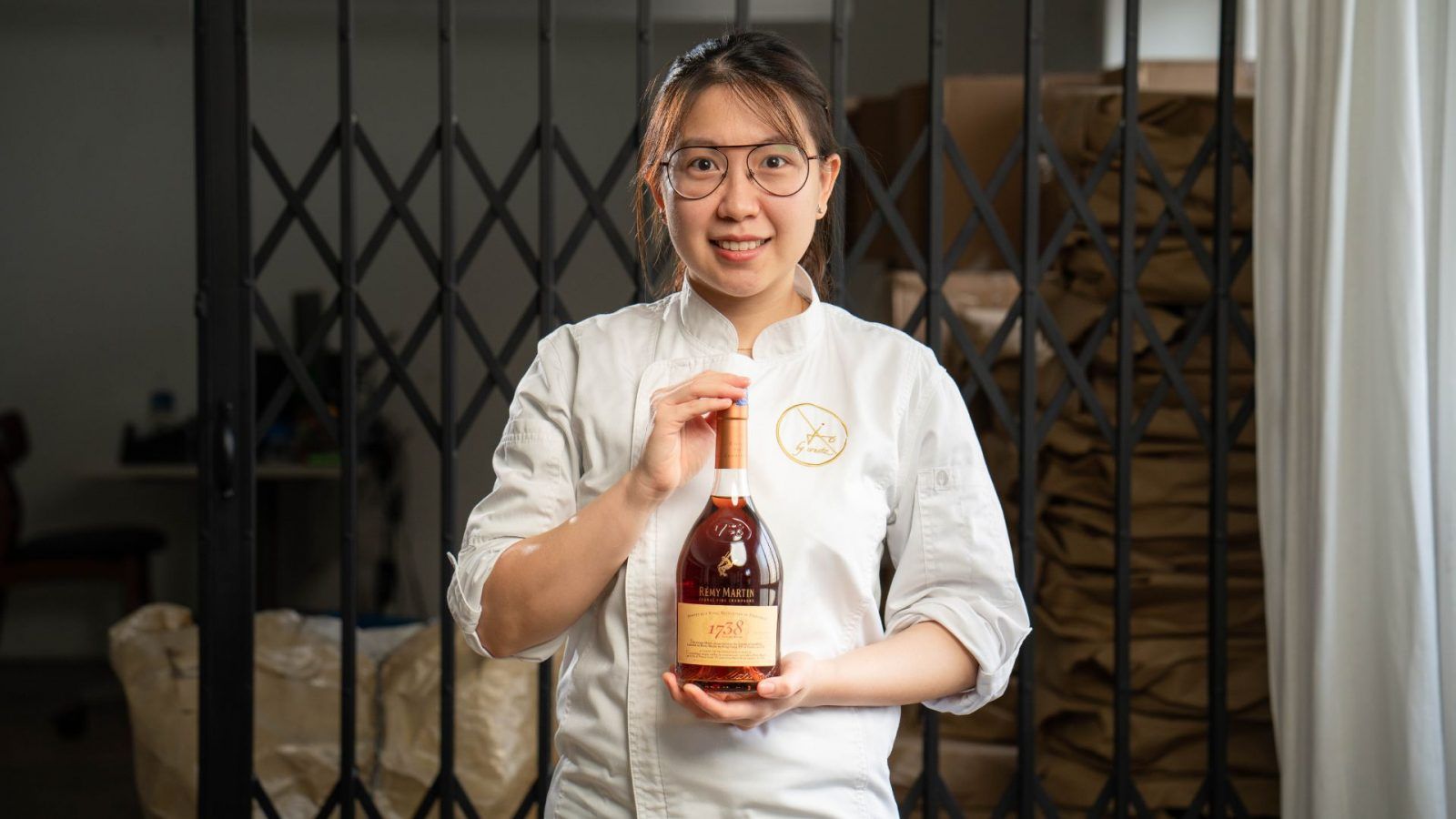 Xiao-Ly Koh creates a dessert with Rémy Martin 1738 Accord Royal