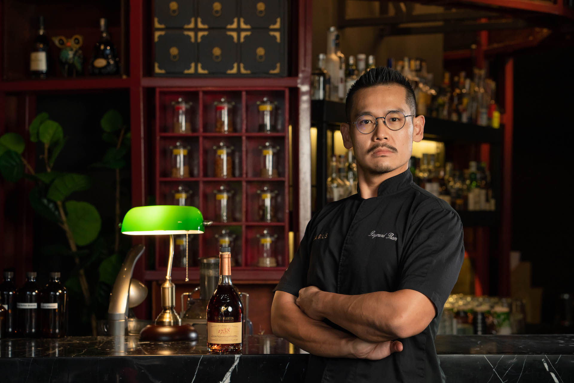Raymond Tham concocts a dish with Rémy Martin 1738 Accord Royal Raymond Tham concocts a dish with Rémy Martin 1738 Accord Royal